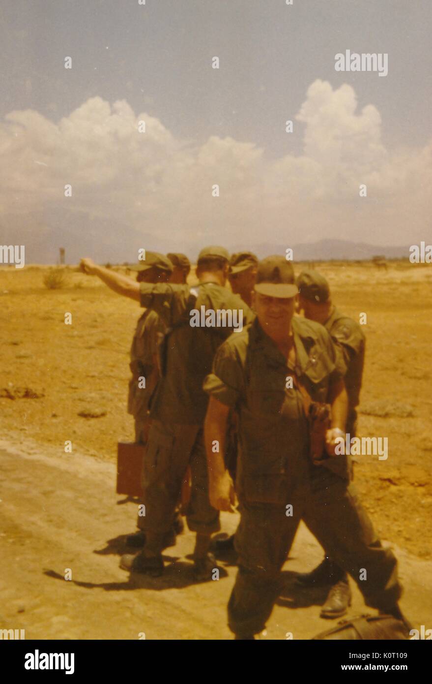 Exterior army hi-res stock photography and images - Alamy