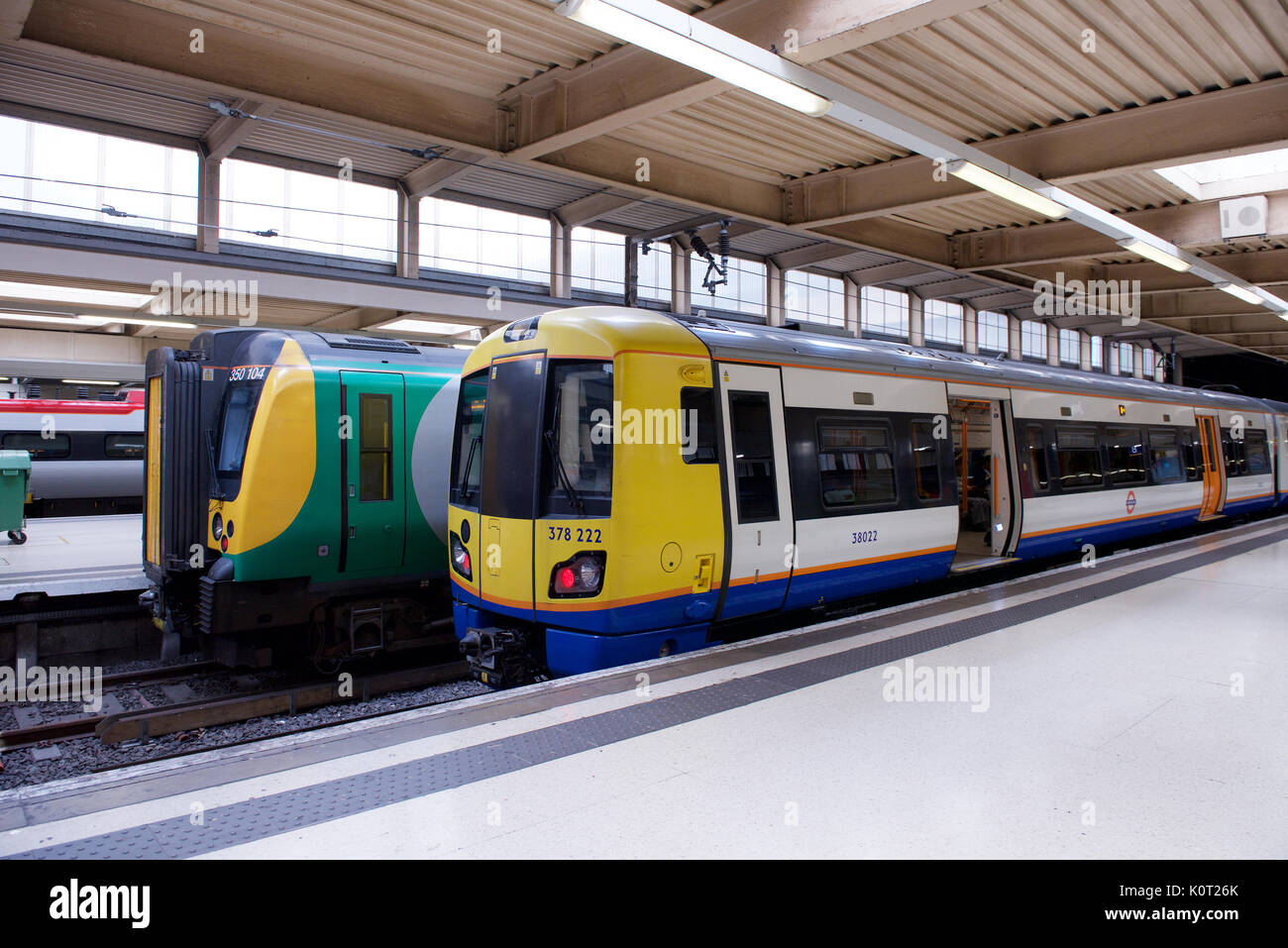 London Overground and London Midland trains at London Euston station Stock Photo - Alamy