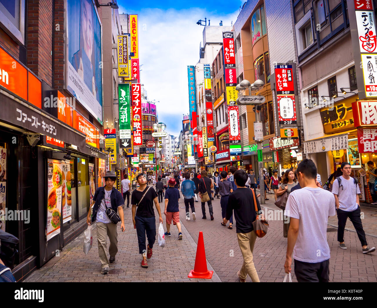 TOKYO, JAPAN JUNE 28 - 2017: Unidentified people walking and enjoying ...