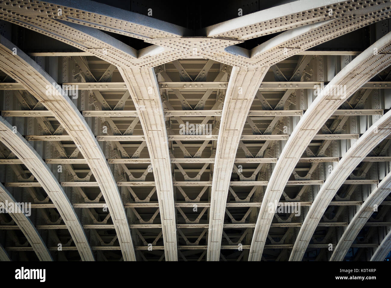 Steel beam structure hi-res stock photography and images - Alamy