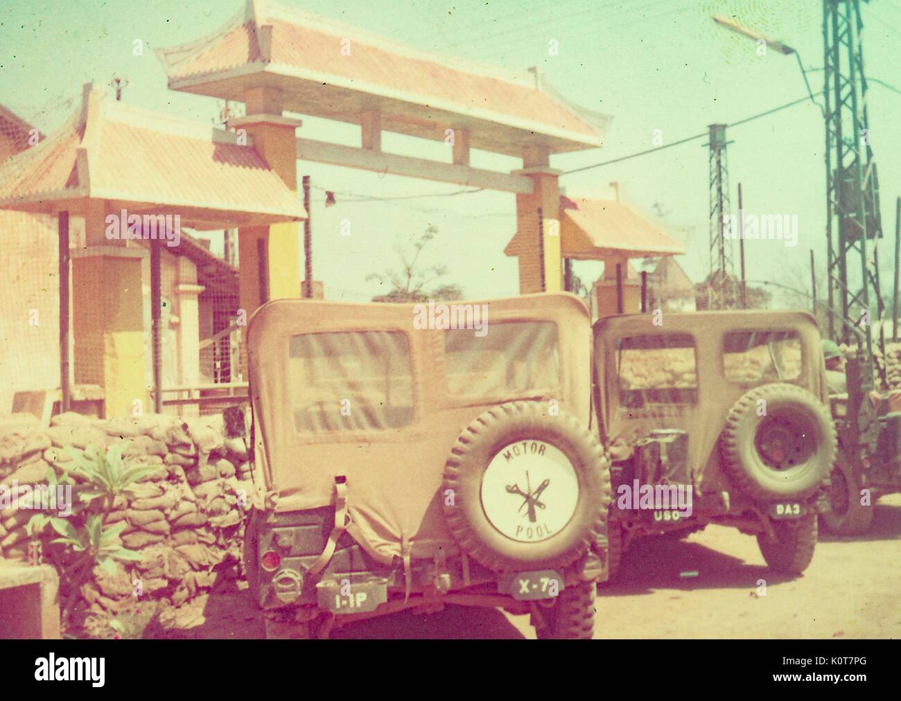 Motor pool jeeps hi-res stock photography and images - Alamy
