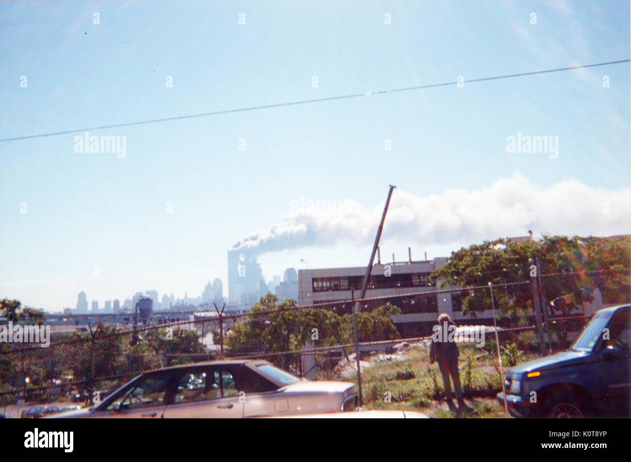 New york city twin towers 2001 hi-res stock photography and images - Alamy