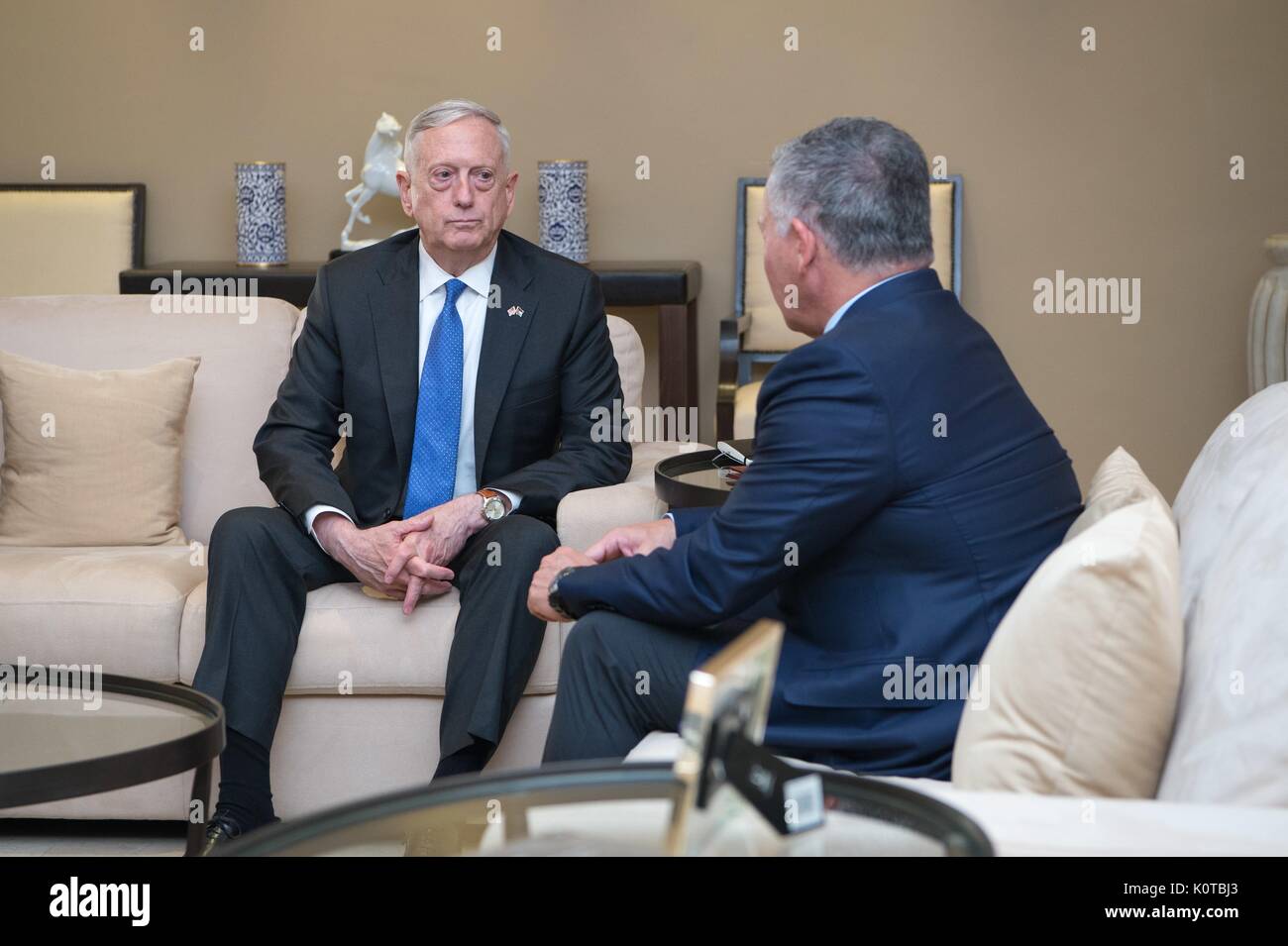 King james palace inside hi-res stock photography and images - Alamy