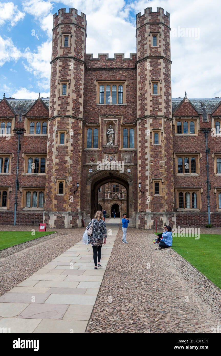 The main entrance to Trinity College, Cambridge, England Stock Photo ...