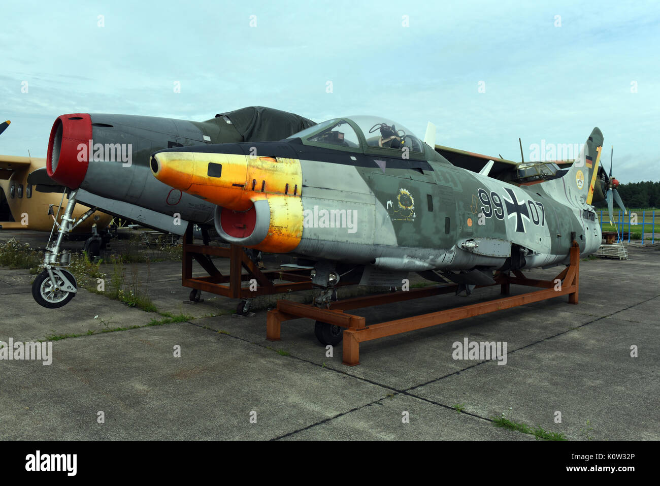 F 84f hi-res stock photography and images - Alamy