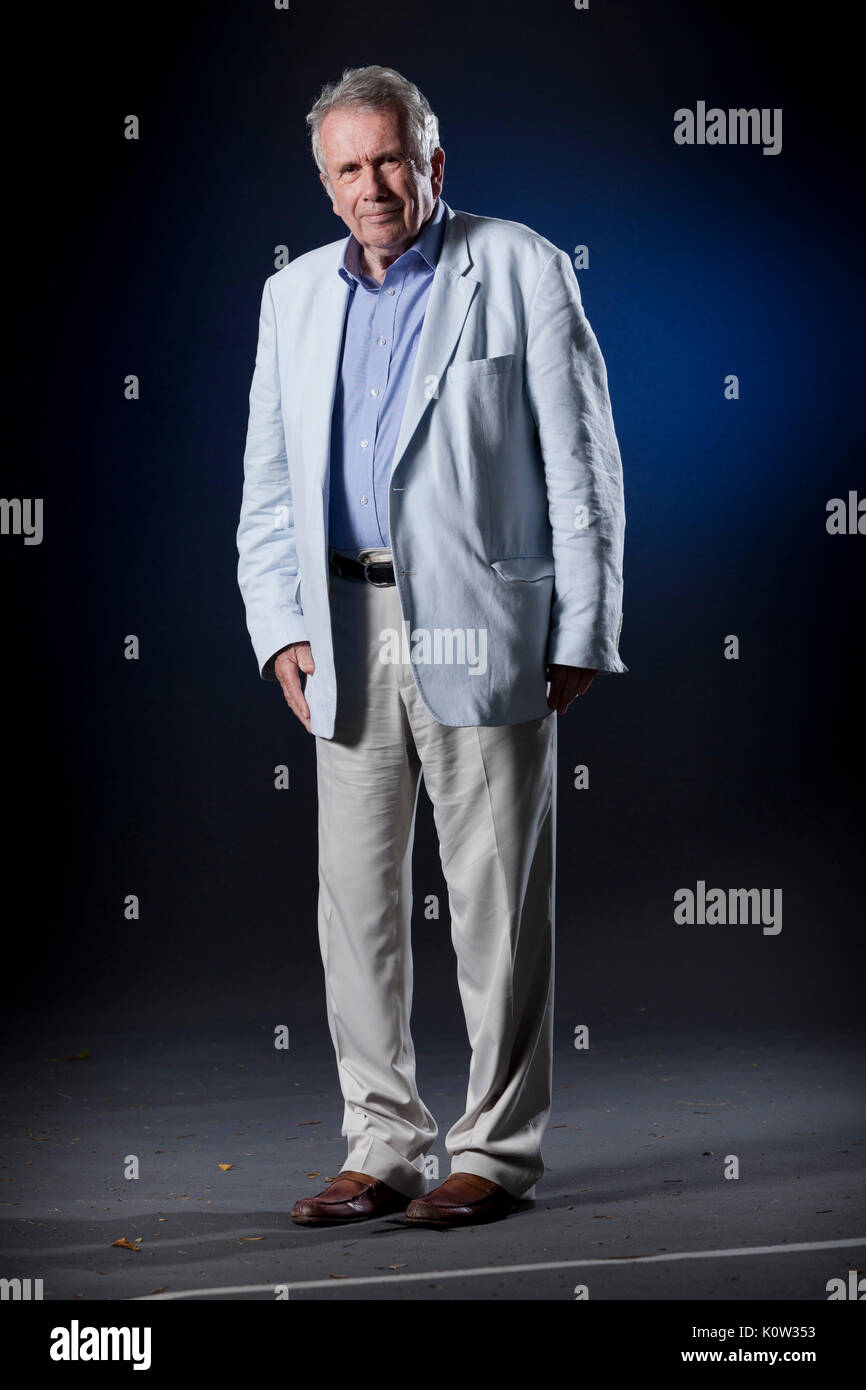 Martin bell war correspondent hi-res stock photography and images - Alamy