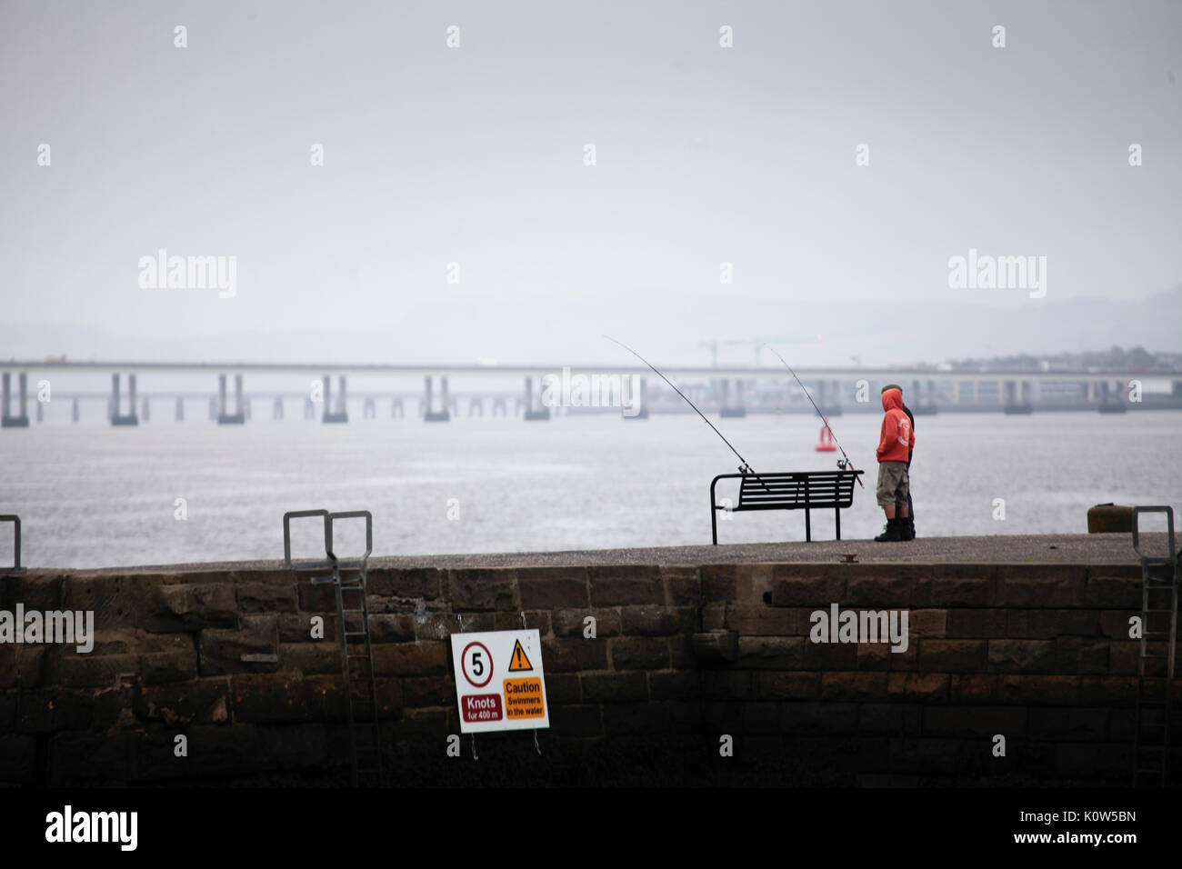Damp weather dundee hi-res stock photography and images - Alamy