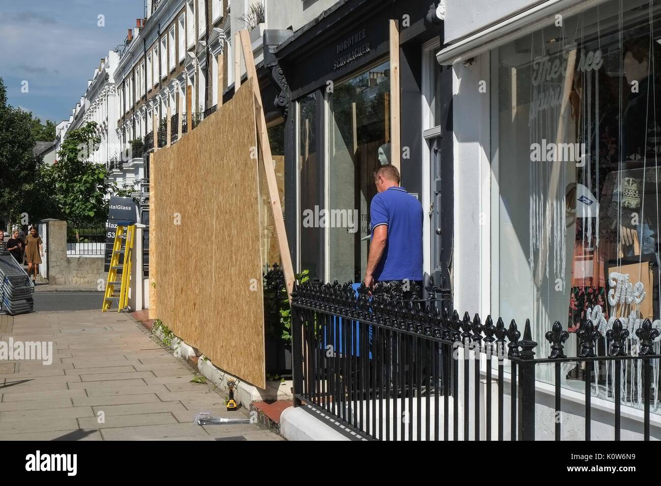 London: 25th August 2017.Boarded up businesses and households in ...