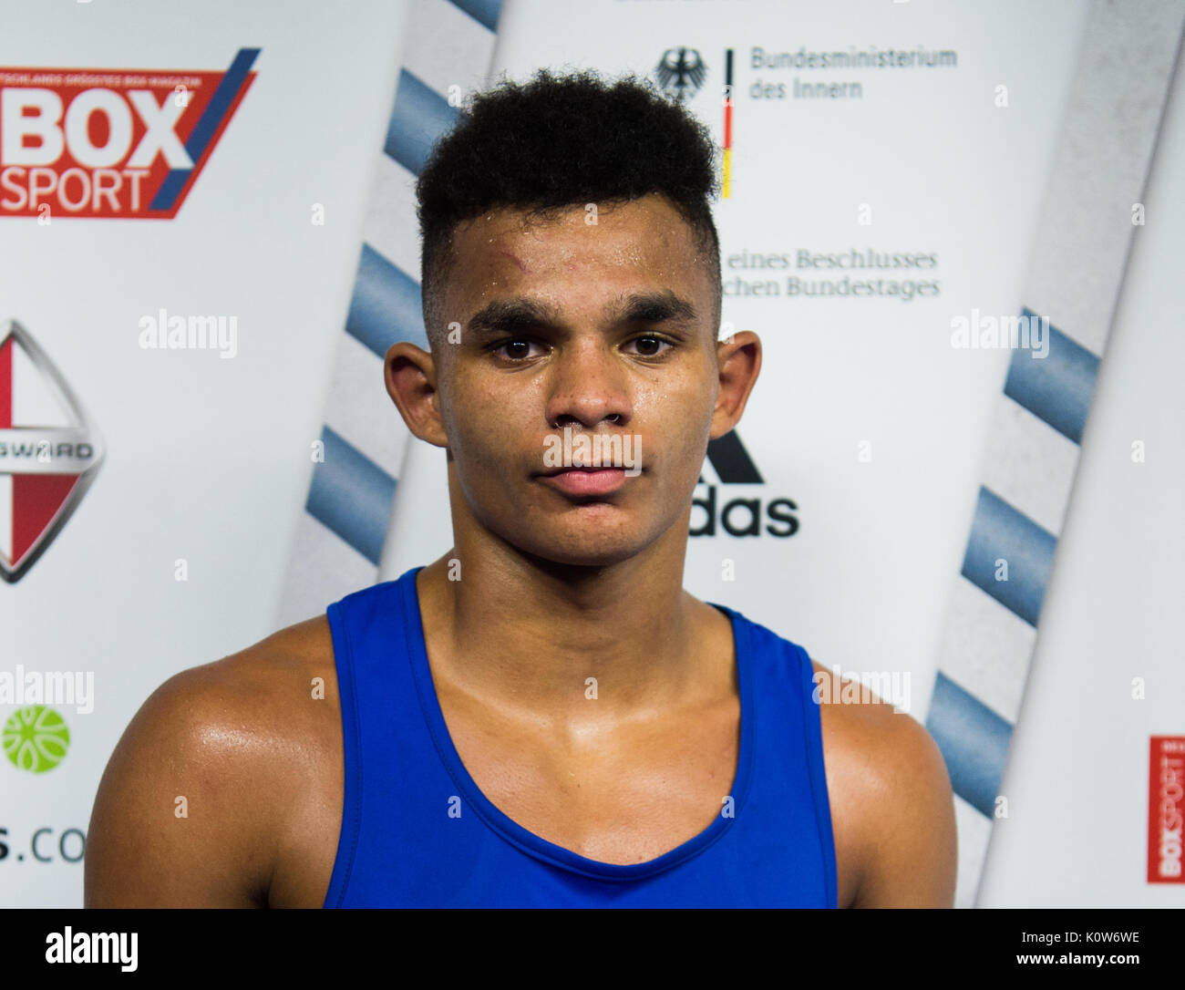 Hamburg, Germany. 25th Aug, 2017. The German boxer Silvio Schierle ...