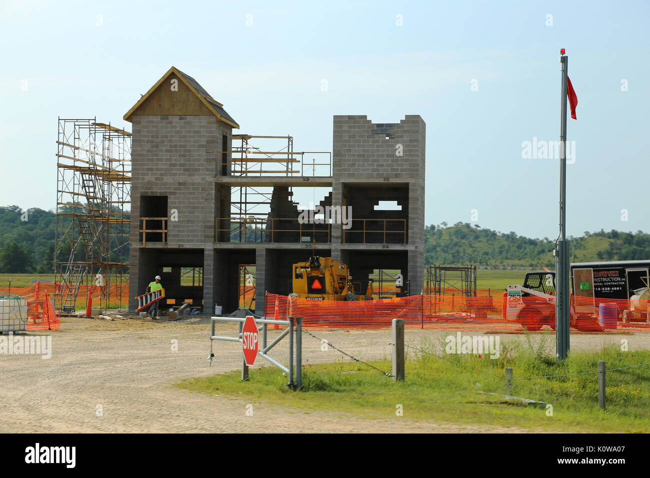 Range complex modernization hi-res stock photography and images - Alamy