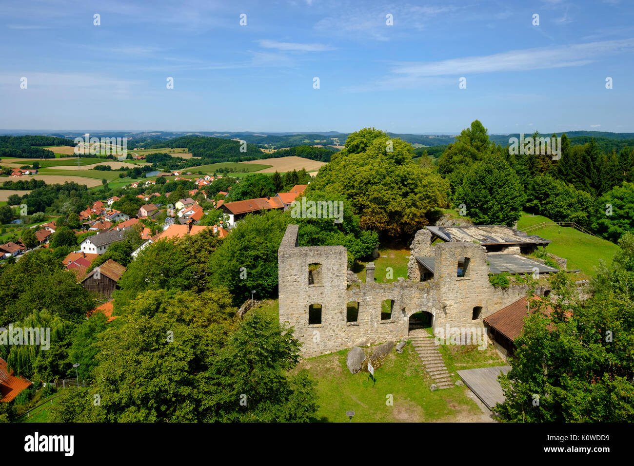 Castel ruins and village hi-res stock photography and images - Alamy