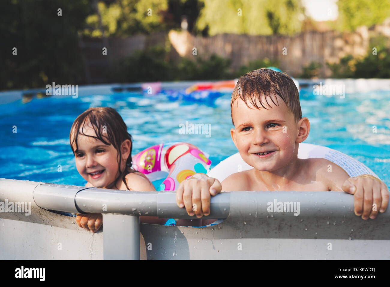 Kids swim hi-res stock photography and images - Alamy