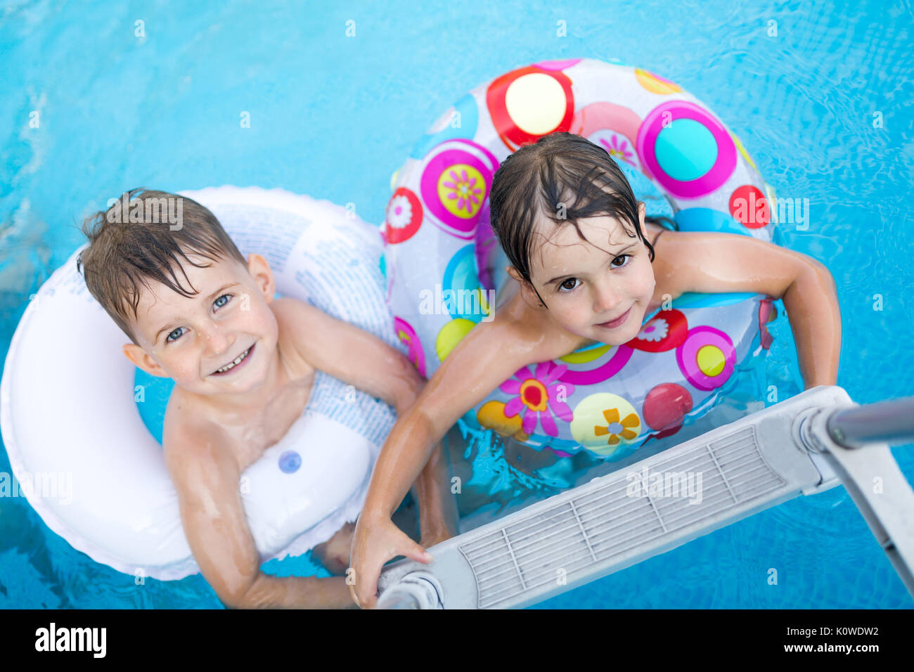 Kids in boats hi-res stock photography and images - Alamy
