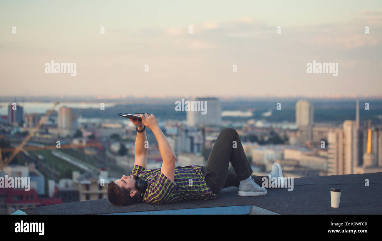 Selfie on top of building hi-res stock photography and images - Alamy