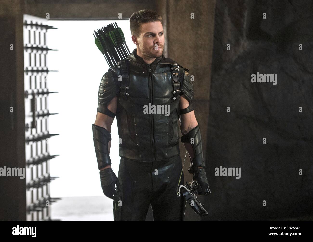 Half Arrow High Resolution Stock Photography and Images - Alamy