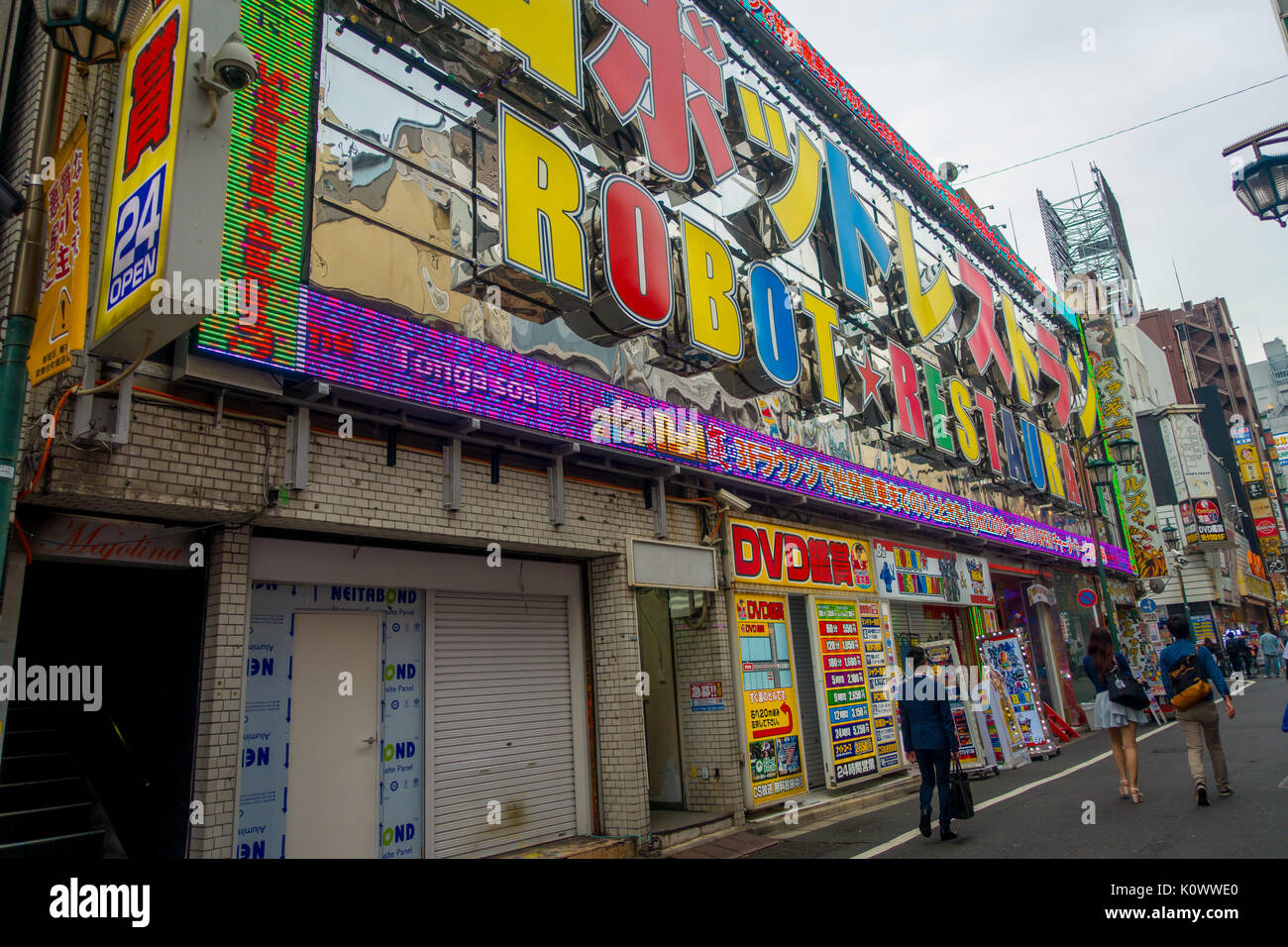 Metropolis robot hi-res stock photography and images - Alamy