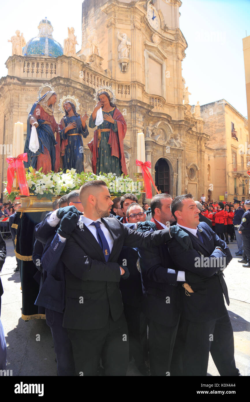 Sicily, Trapani, Good Friday Mystery Procession La Processione dei ...