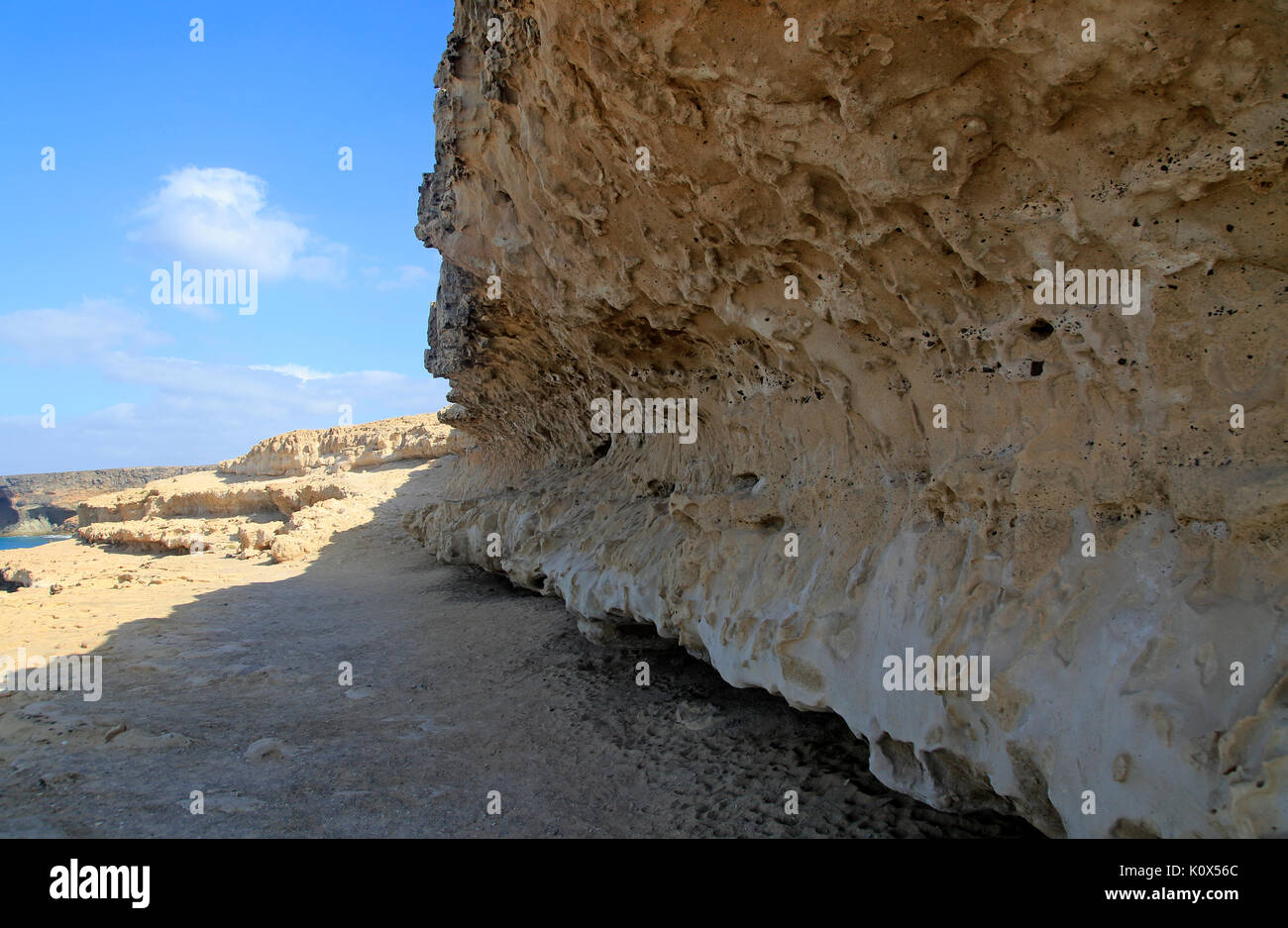 Wave cut notch hi-res stock photography and images - Alamy