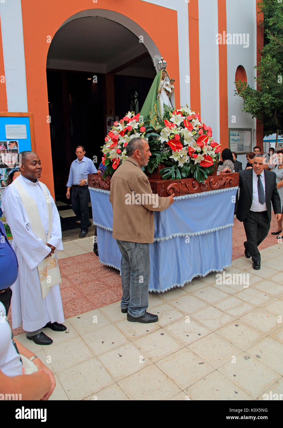Fiesta procession Nuestra Senora de la Candelaria, Gran Tarajal ...