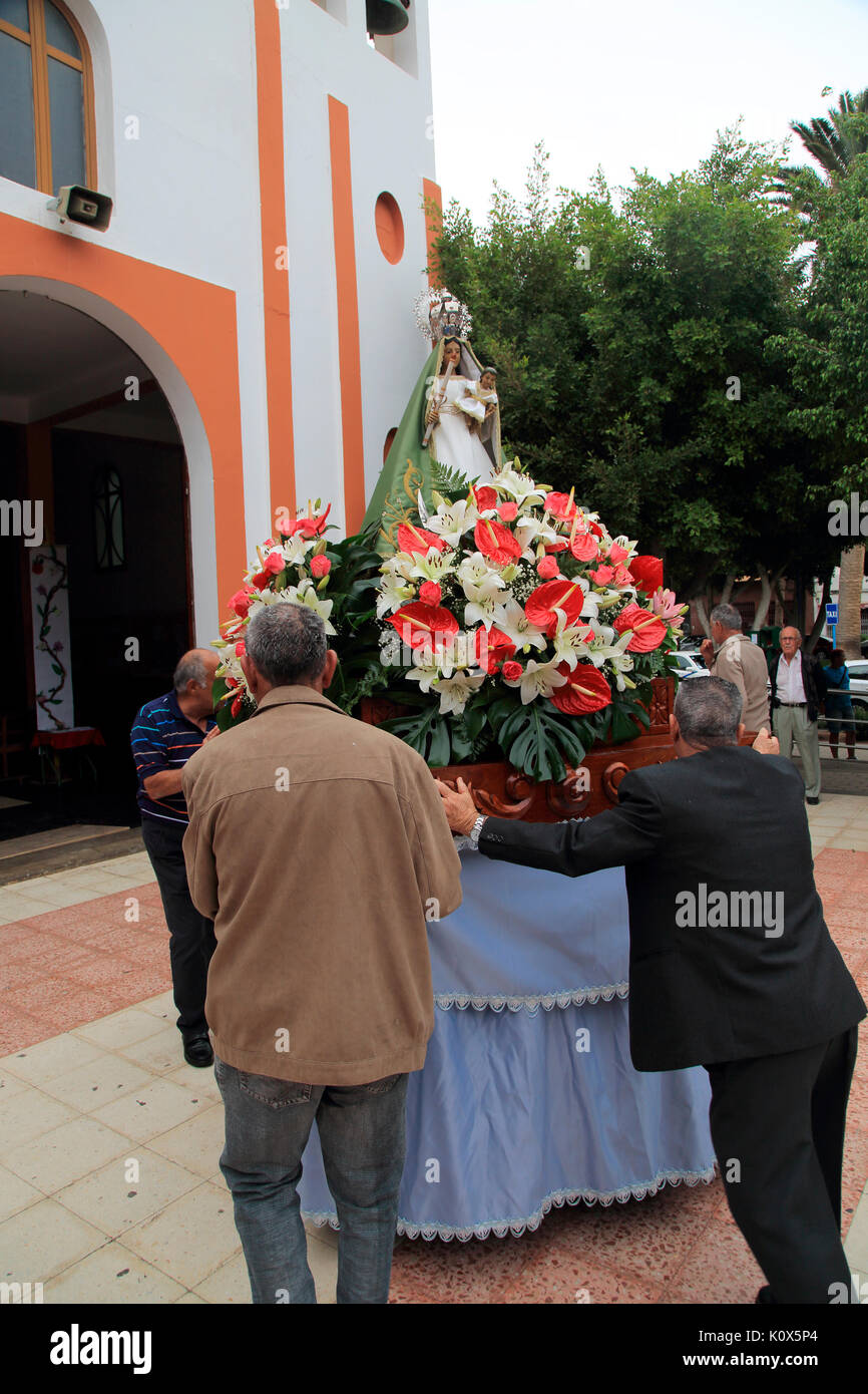 Fiesta procession Nuestra Senora de la Candelaria, Gran Tarajal ...