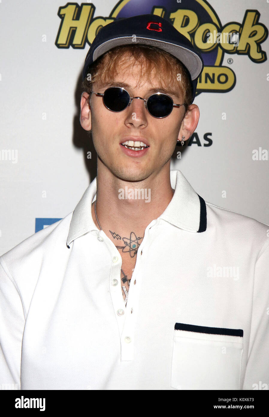 Machine Gun Kelly returns to Rehab Beach Club at Hard Rock Hotel ...