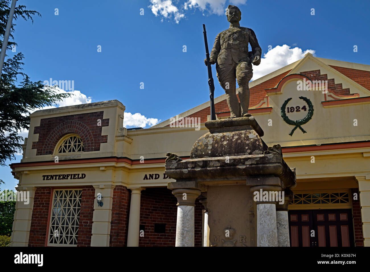 Tenterfield and District Soldiers War Memorial Hall, built 1924, in ...