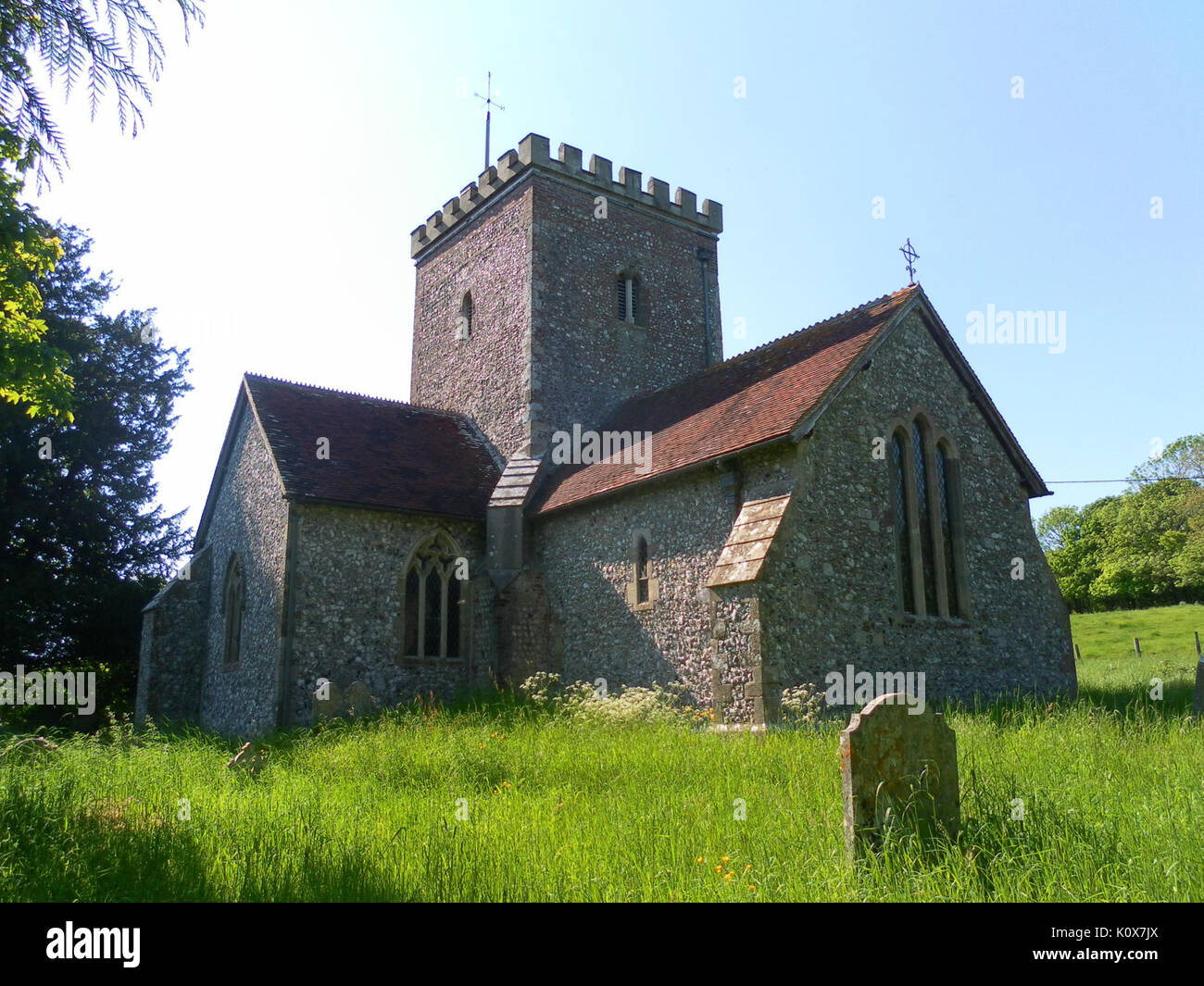 East dean all saints church hi-res stock photography and images - Alamy