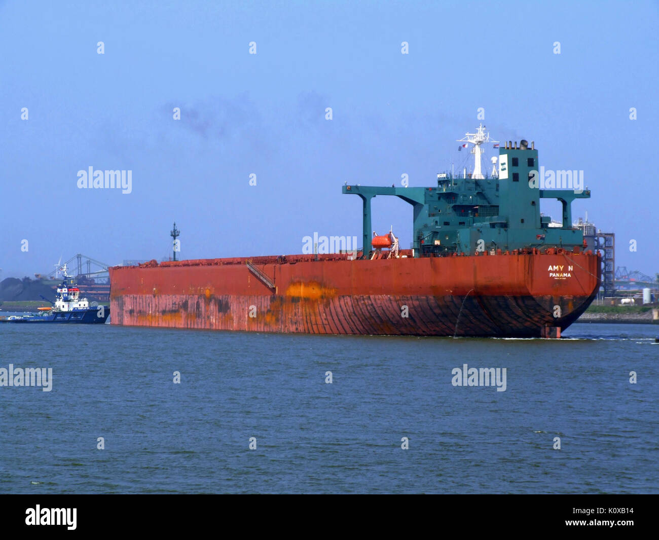 AMY N IMO 9149809 Callsign H9MR towed out of the Mississippi harbour ...