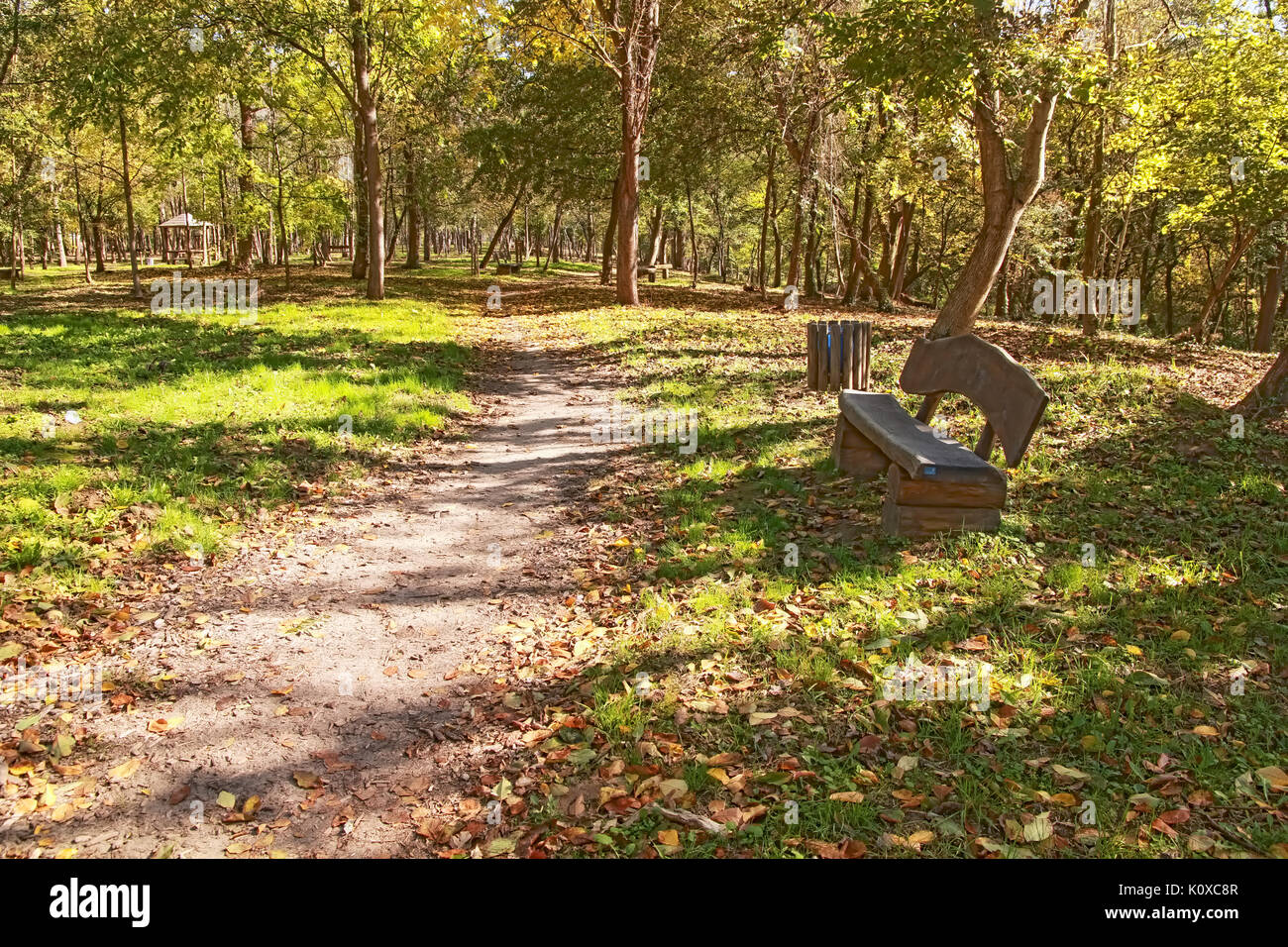 Seasonal park setting hi-res stock photography and images - Alamy