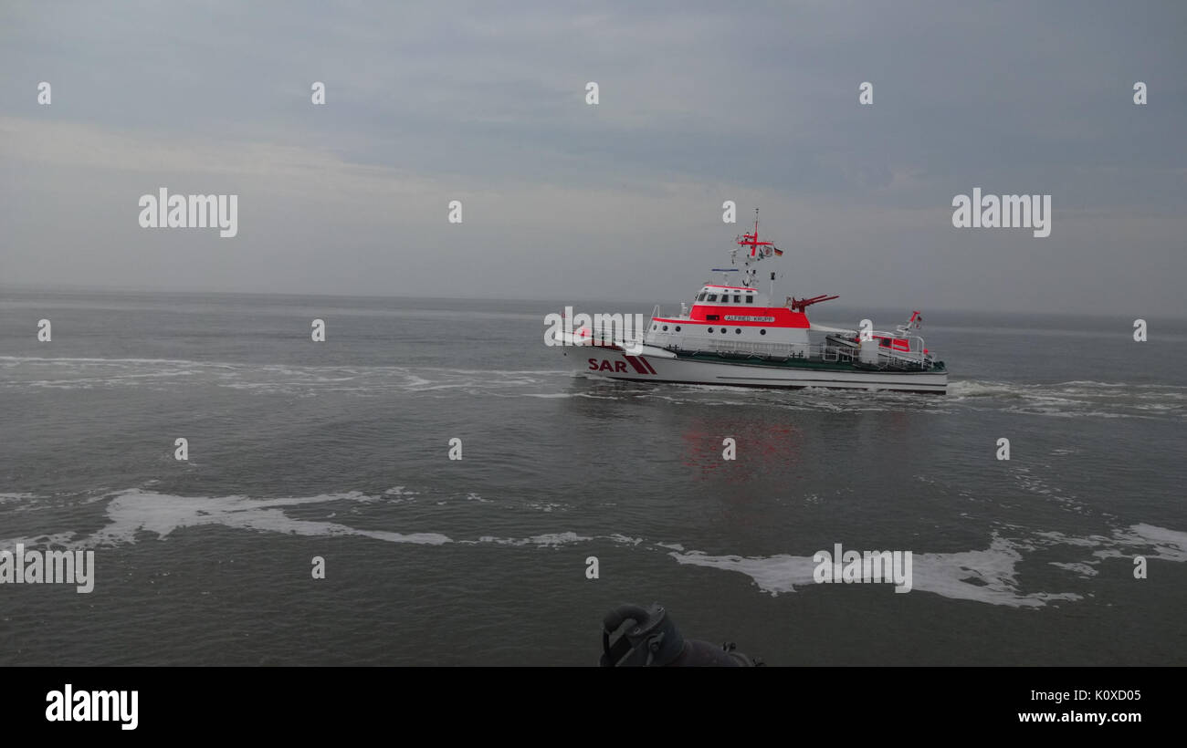 Fire and rescue teams hi-res stock photography and images - Alamy