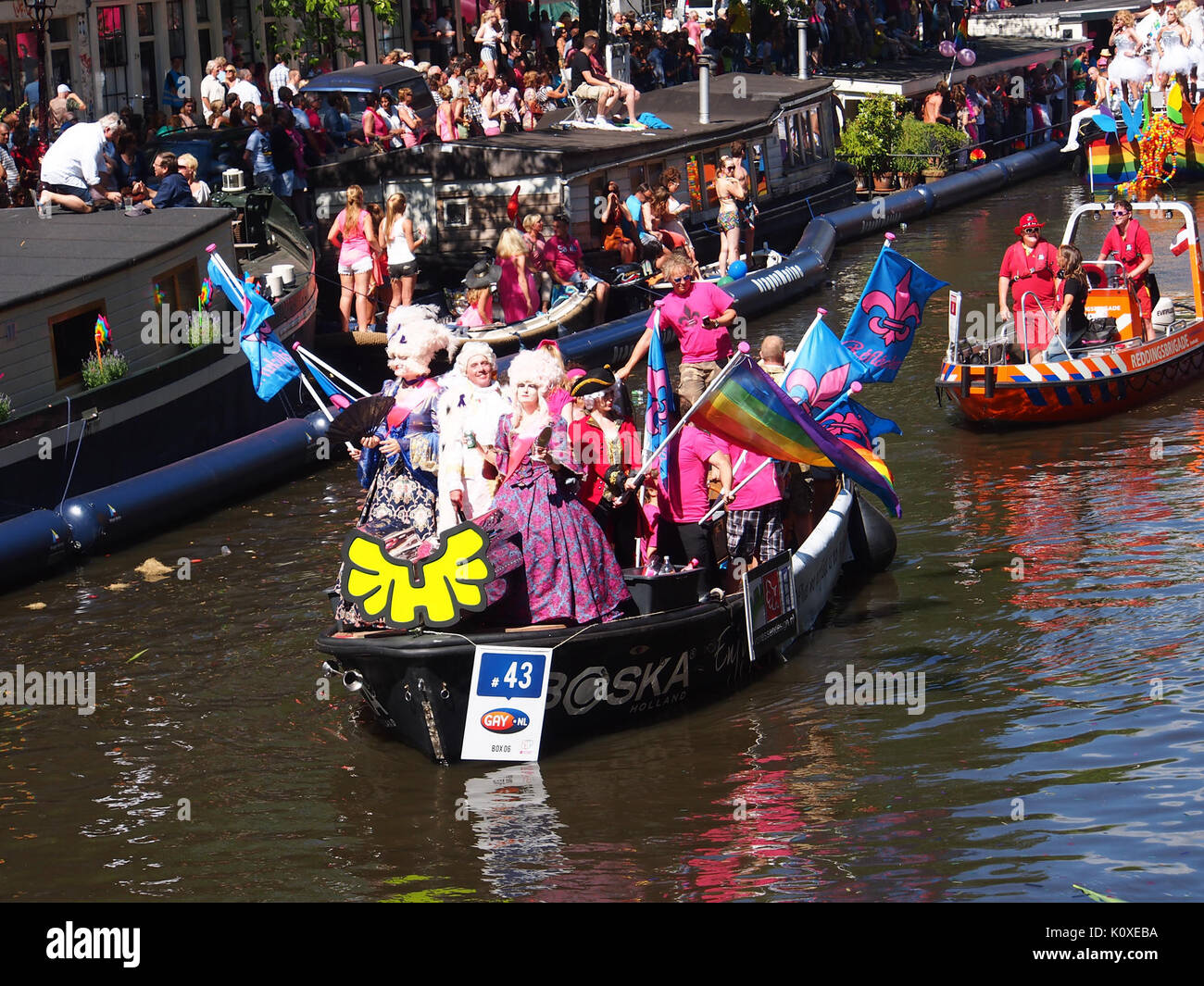 Amsterdam Gay Pride 2013 Vonessen Design boat pic2 Stock Photo - Alamy