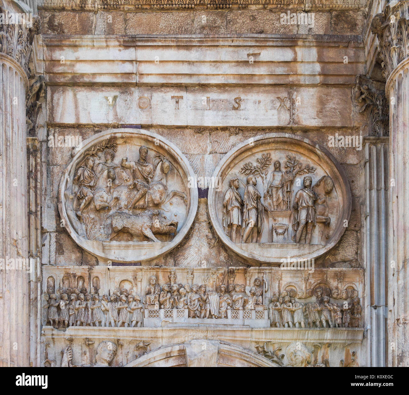 Arch Constantine reliefs, Rome, Italy Stock Photo - Alamy