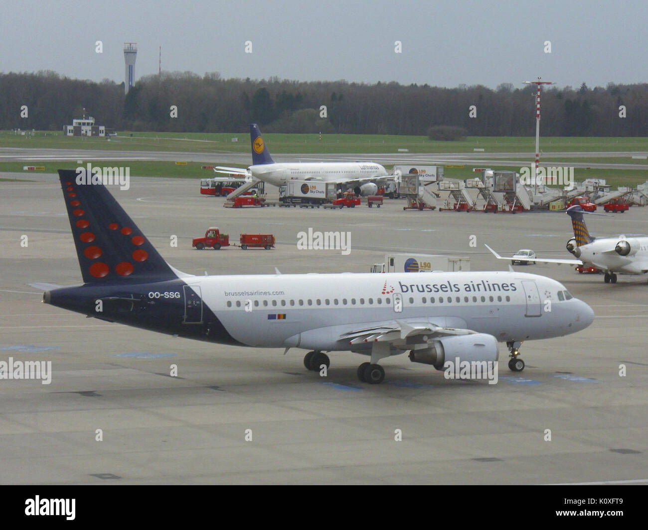 Airbus A319 Brussels OO SSG 2 Stock Photo - Alamy