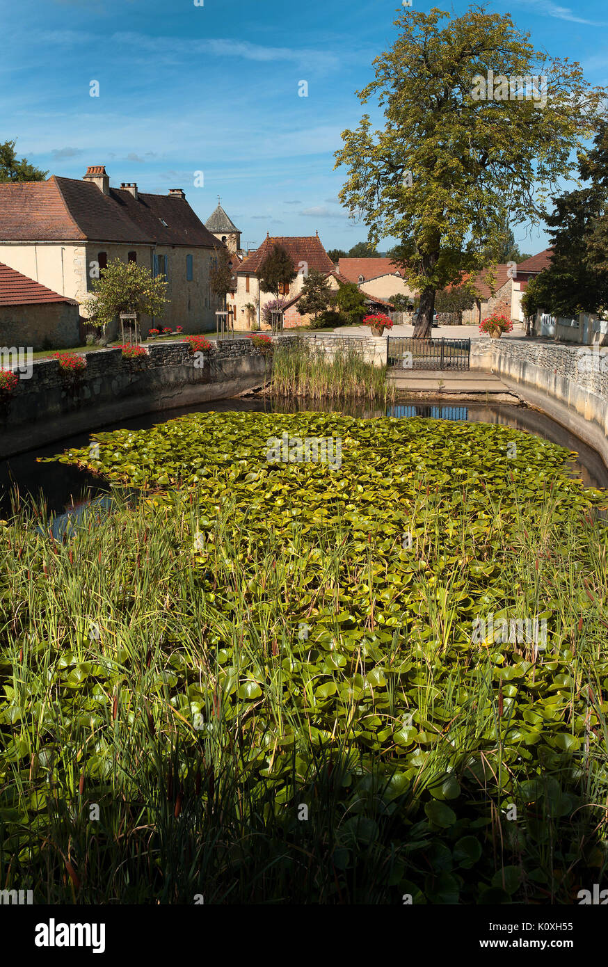 Village in lot hi-res stock photography and images - Alamy