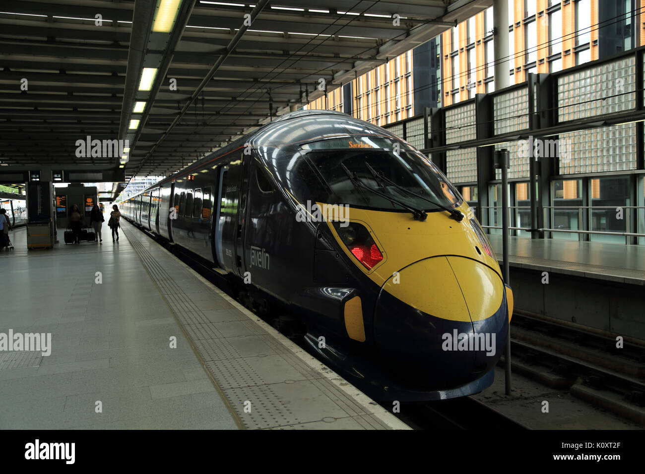 Hs1 train line hi-res stock photography and images - Alamy