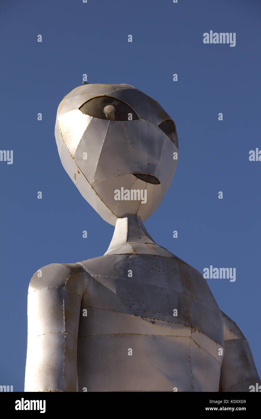 Alien statue hi-res stock photography and images - Alamy