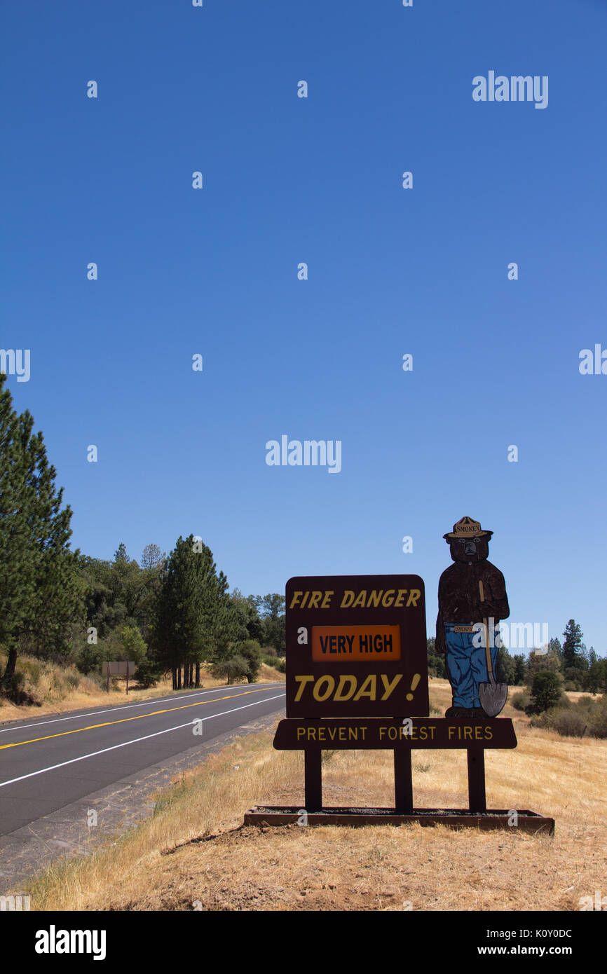 High fire danger sign hi-res stock photography and images - Alamy