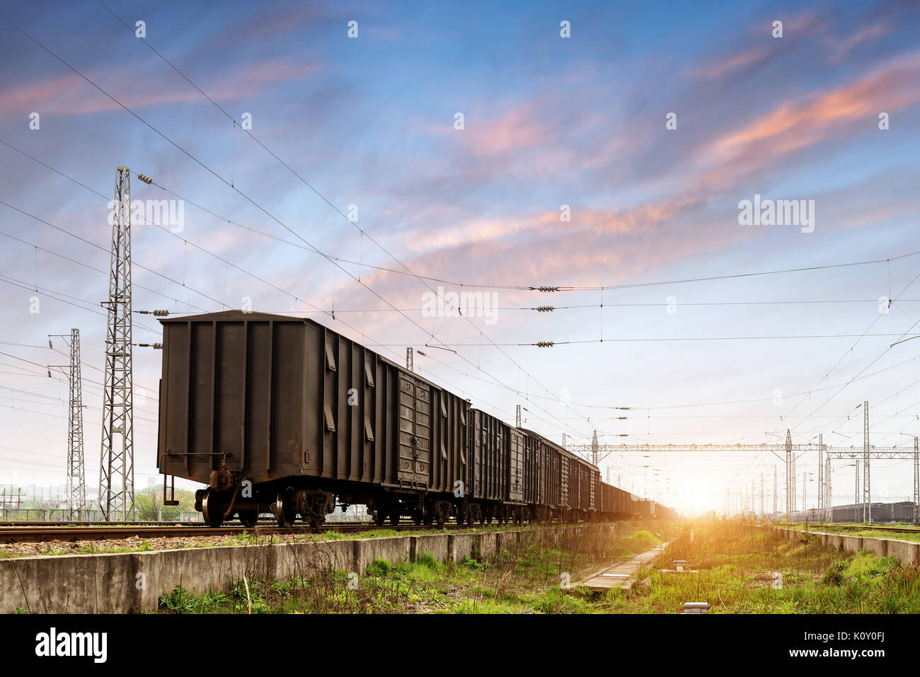 Rail wagon unloading hi-res stock photography and images - Alamy