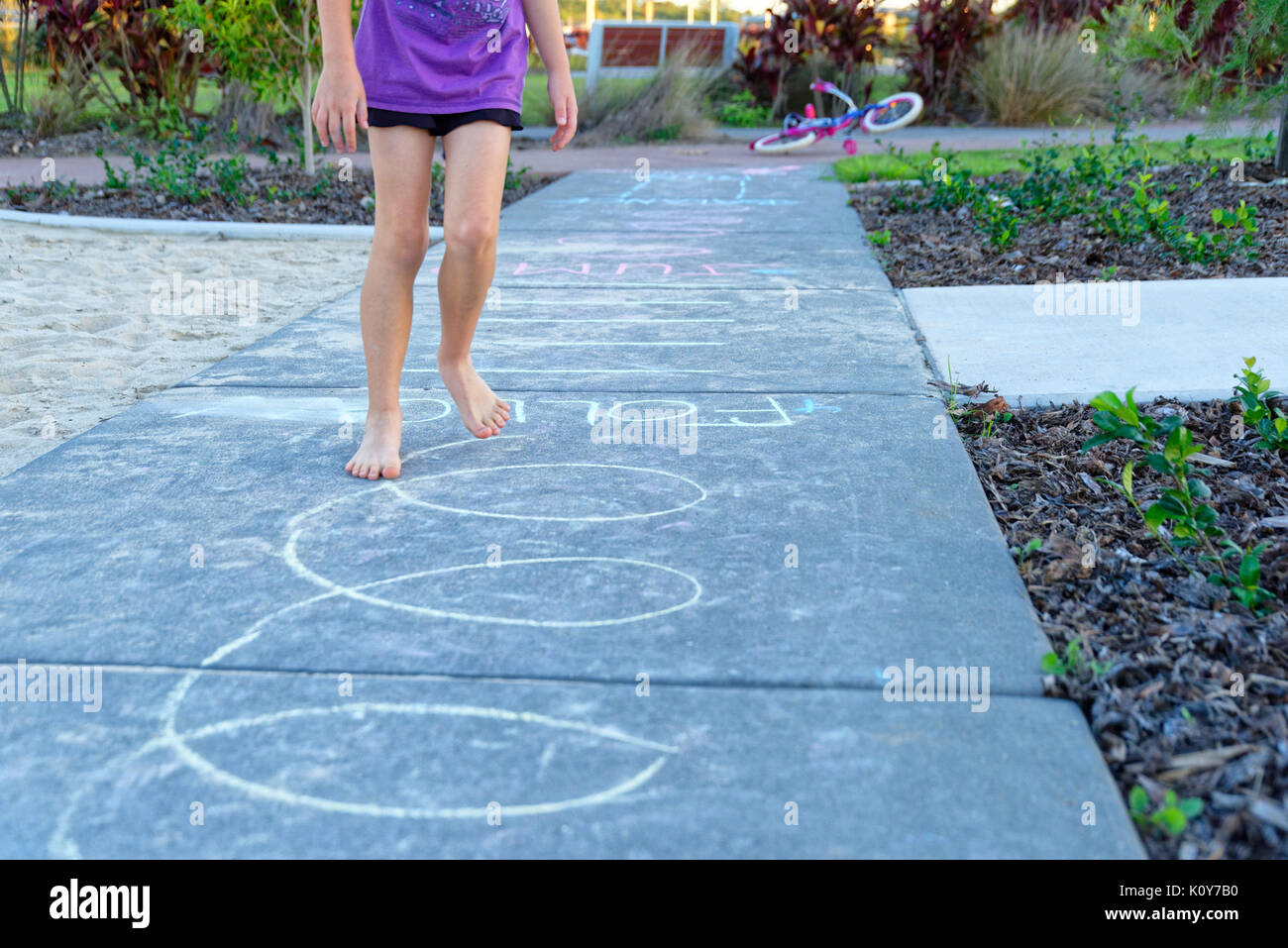 Hopscotch on pavement hi-res stock photography and images - Alamy