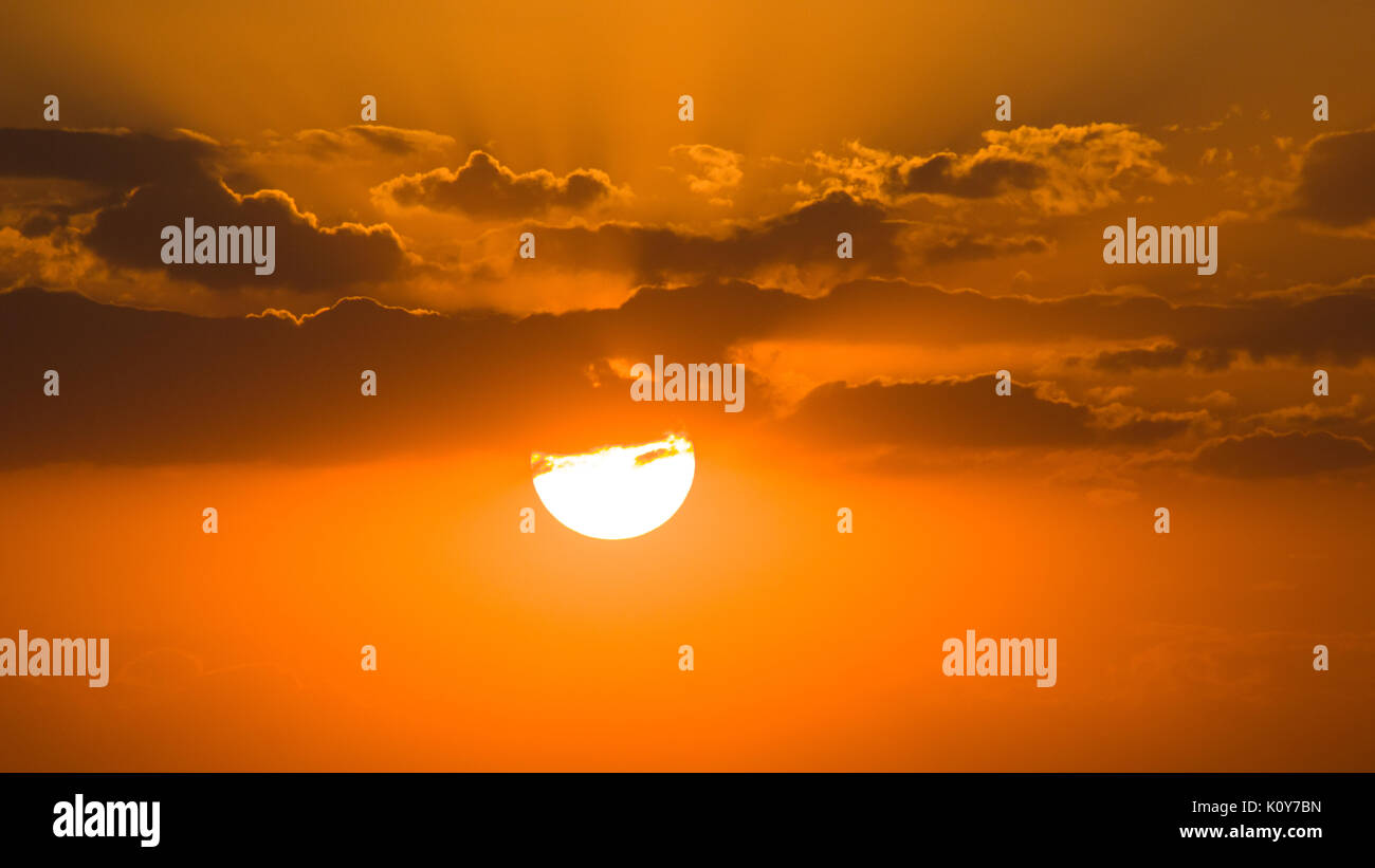 See the sun set hi-res stock photography and images - Alamy