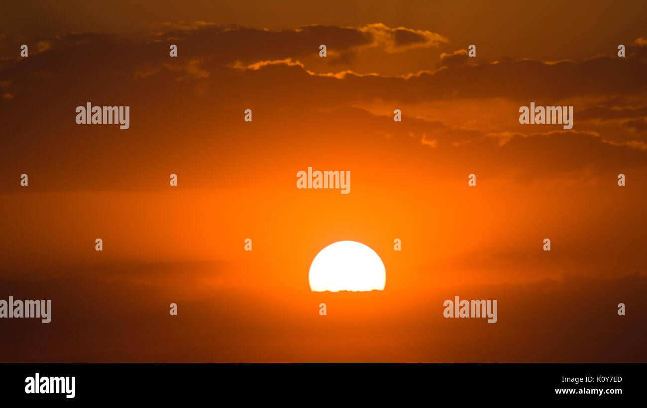 Setting and scenery hi-res stock photography and images - Alamy