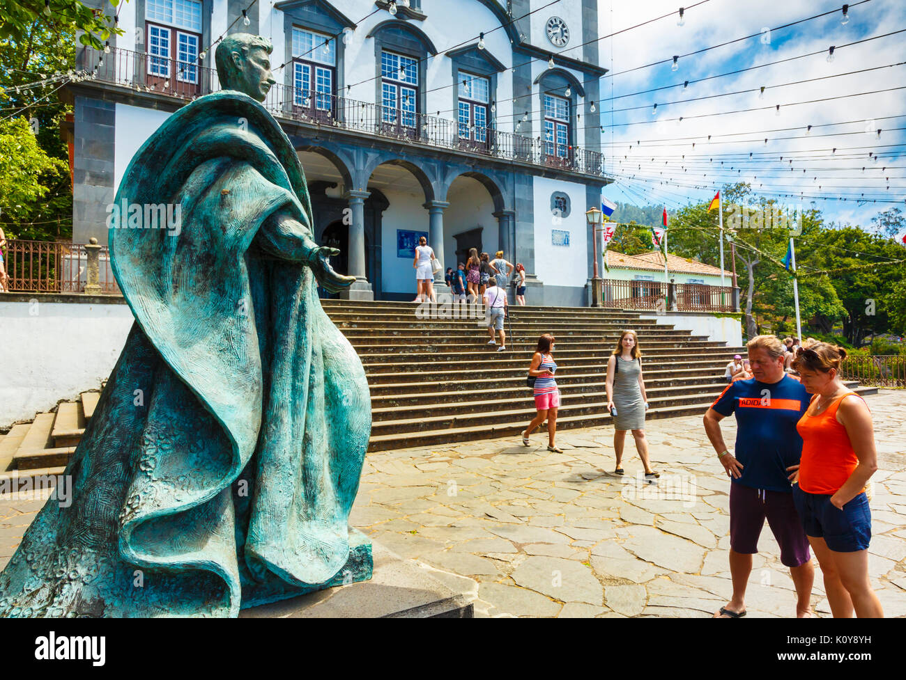 Religious statue nossa senhora hi-res stock photography and images - Alamy