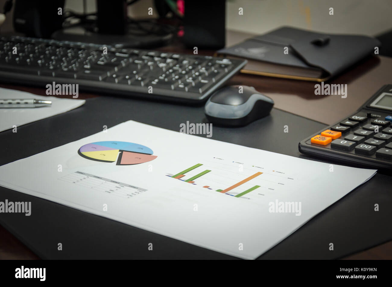 Chart on table hi-res stock photography and images - Alamy