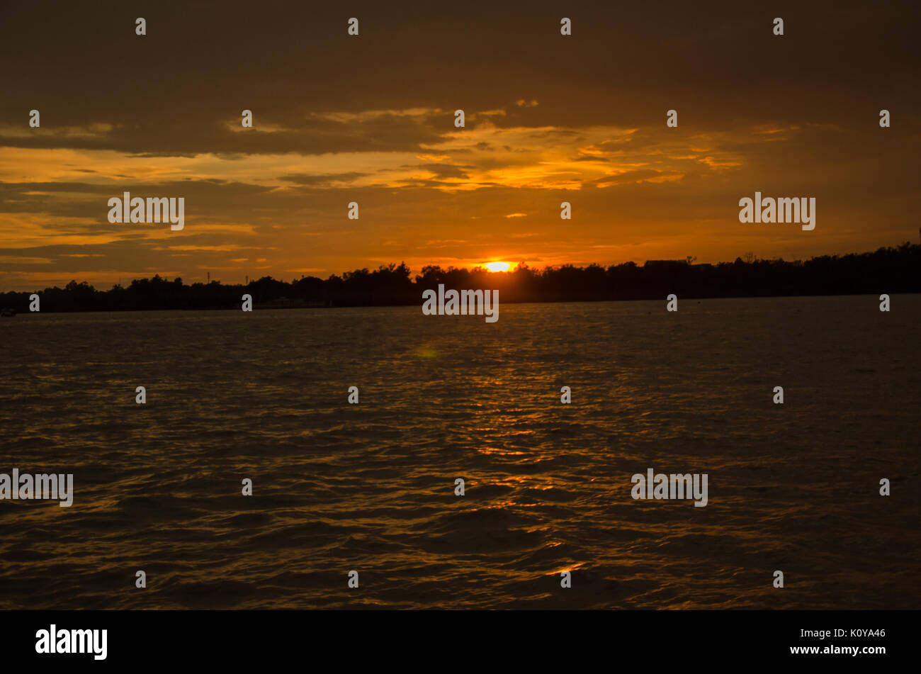Beautiful sunset above sea nature hi-res stock photography and images ...