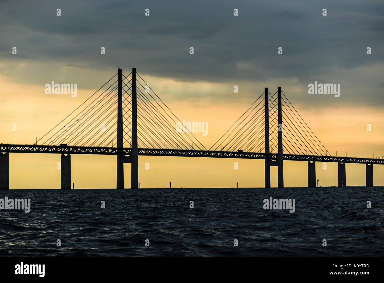 The bridge connecting Copenhagen and Malmo at sunset Stock Photo - Alamy