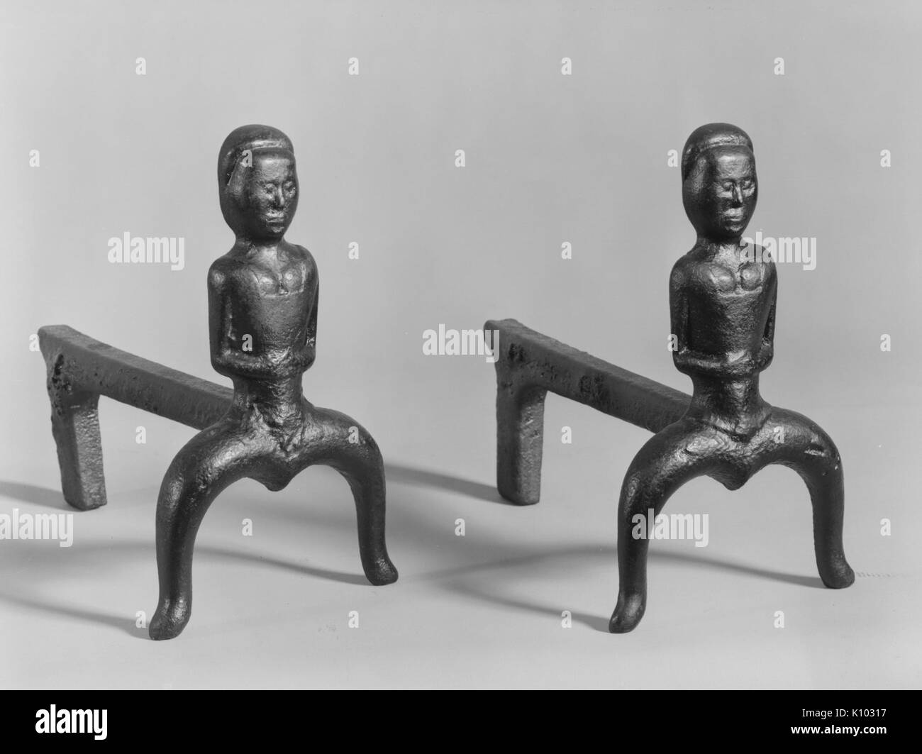 Andiron hi-res stock photography and images - Alamy