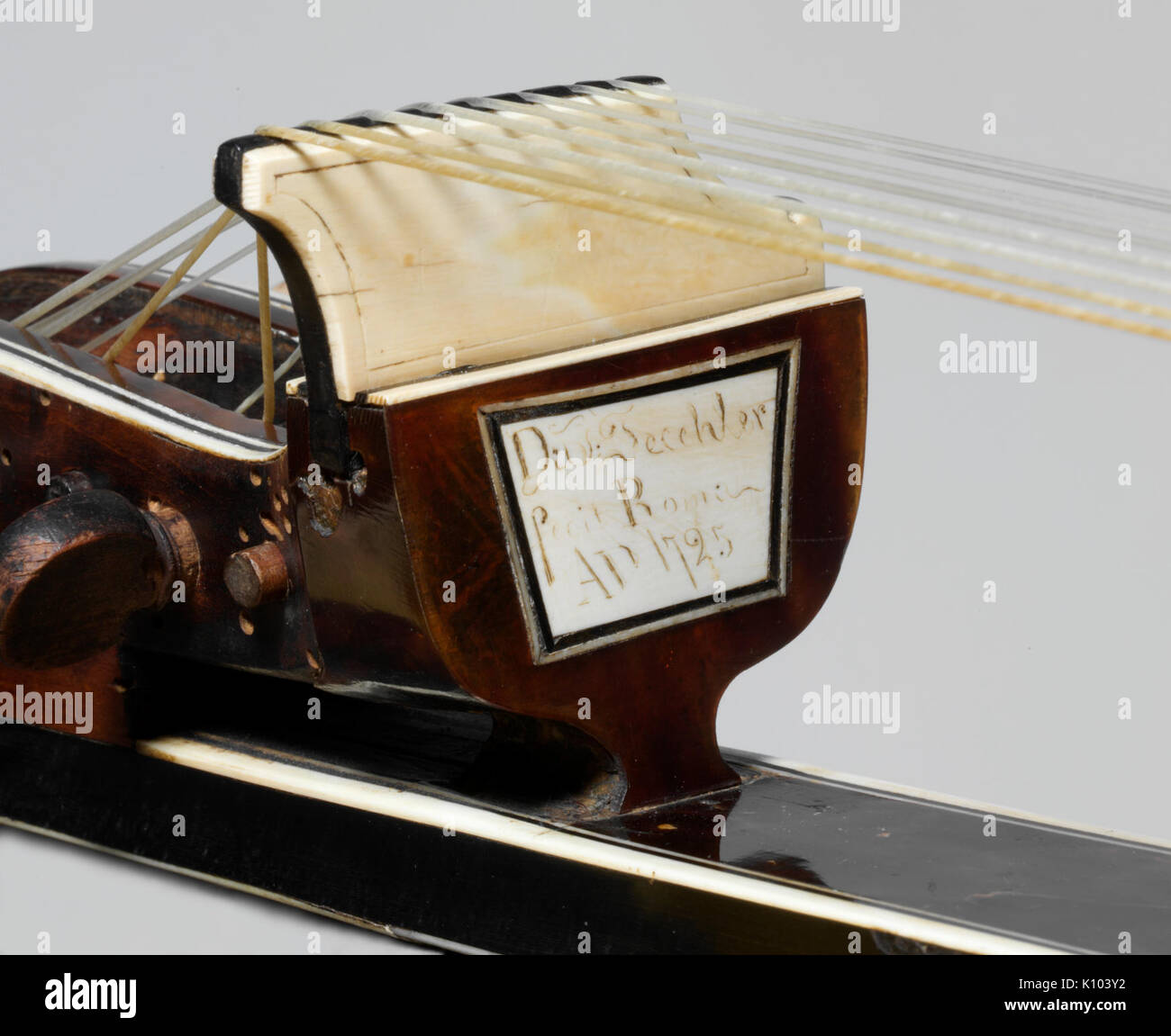Archlute MET DP167230 Stock Photo - Alamy
