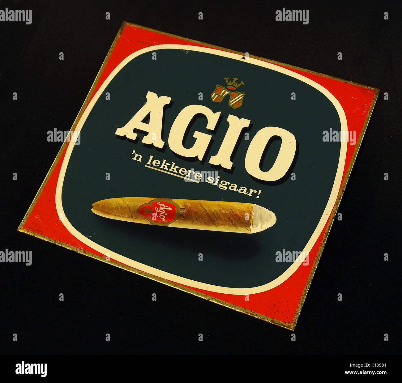 Sigaar hi-res stock photography and images - Alamy