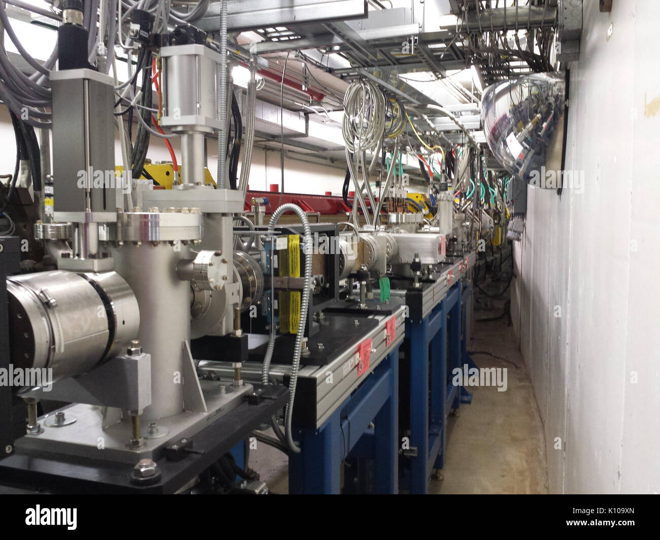Synchrotron hi-res stock photography and images - Alamy
