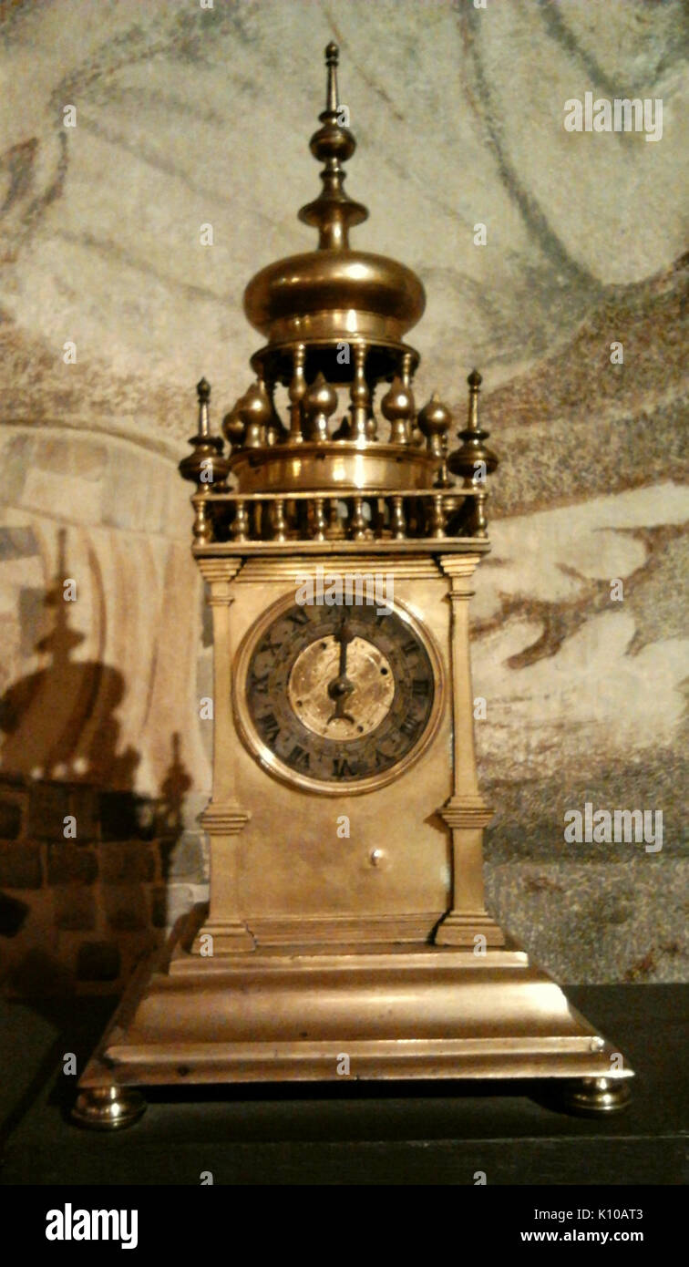 Water clock 01 hi-res stock photography and images - Alamy